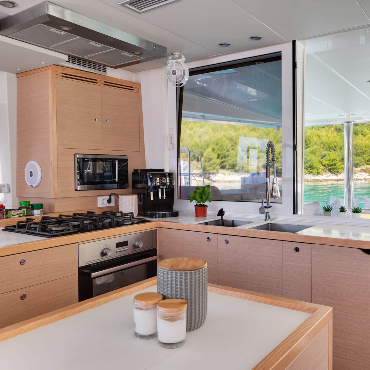 Home - Cool Change Catamaran - Crewed charter in Croatia